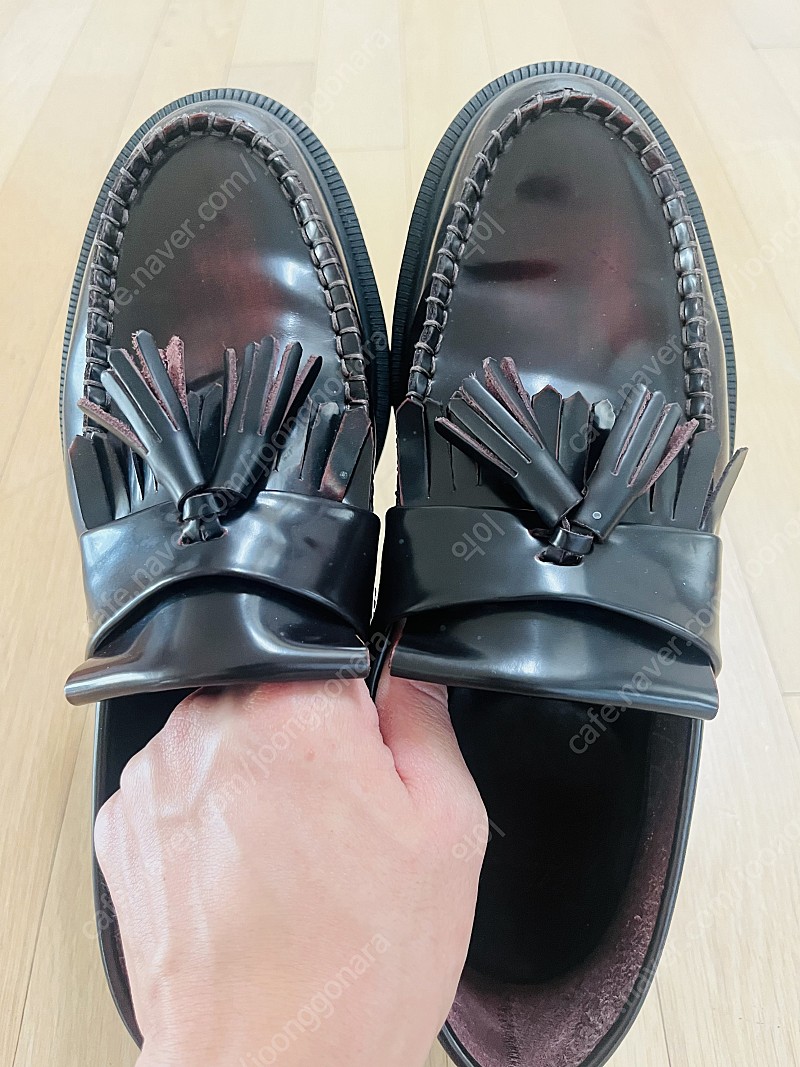 닥터마틴 아드리안 버건디 UK7(260-265) 팝니다... | 중고나라 카페에서 운영하는 공식 사이트