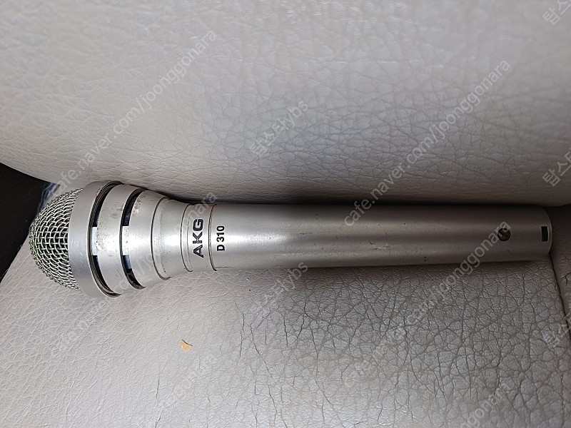 AKG D310 마이크 고급마이크 노래방마이크 | 중고나라 카페에서 운영하는 공식 사이트