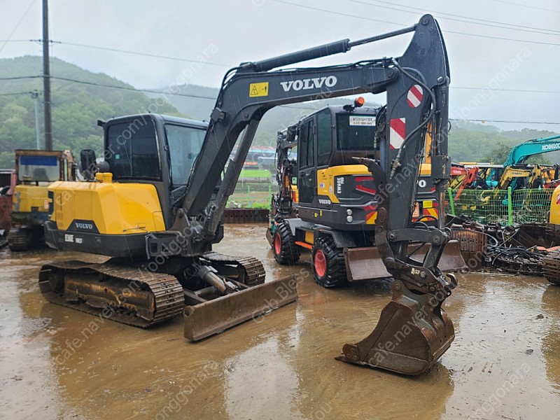 중고굴삭기 볼보 EC60E 16년 코집, 회전라인 신차... | 중고나라 카페에서 운영하는 공식 사이트
