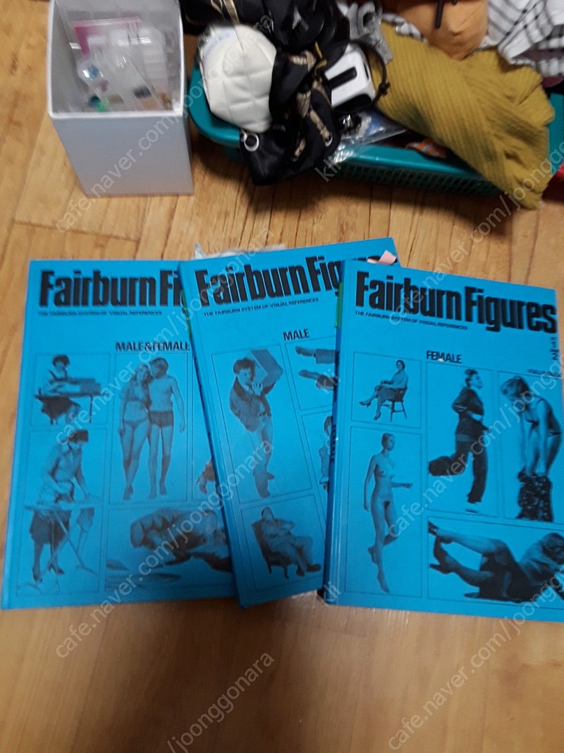 FAIRBURN FIGURES 포즈집 총 3권 판매합니... | 미술재료/미술도구 | 중고나라