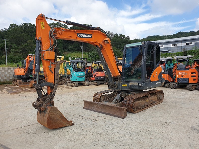 두산 02 중고굴삭기 DX55 코끼리집게 2020년식 ... | 농기계/농업용공구 | 중고나라